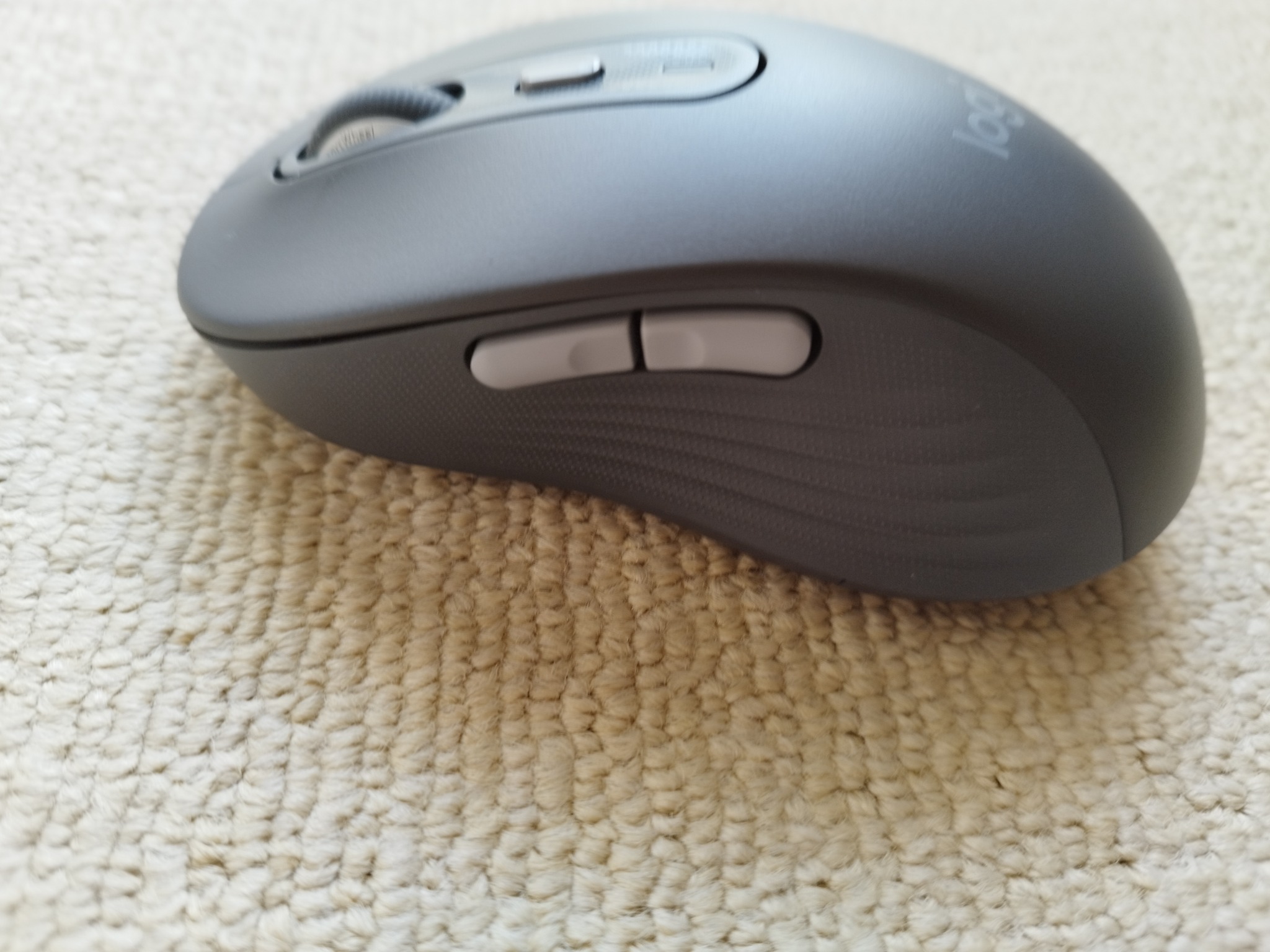 「M750 SIGNATUREワイヤレスマウス」レビュー。遅延も感じず静音性に優れたマウス | ゲームがある暮らし